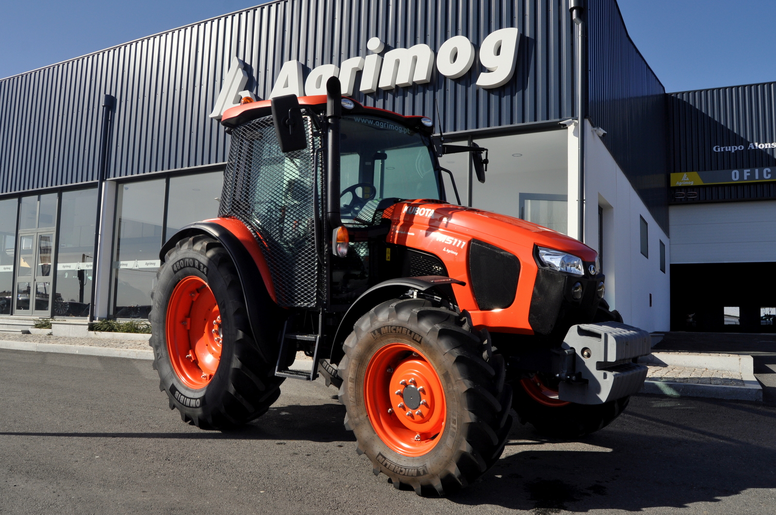 Kubota M5111 Ci - AGRIMOG